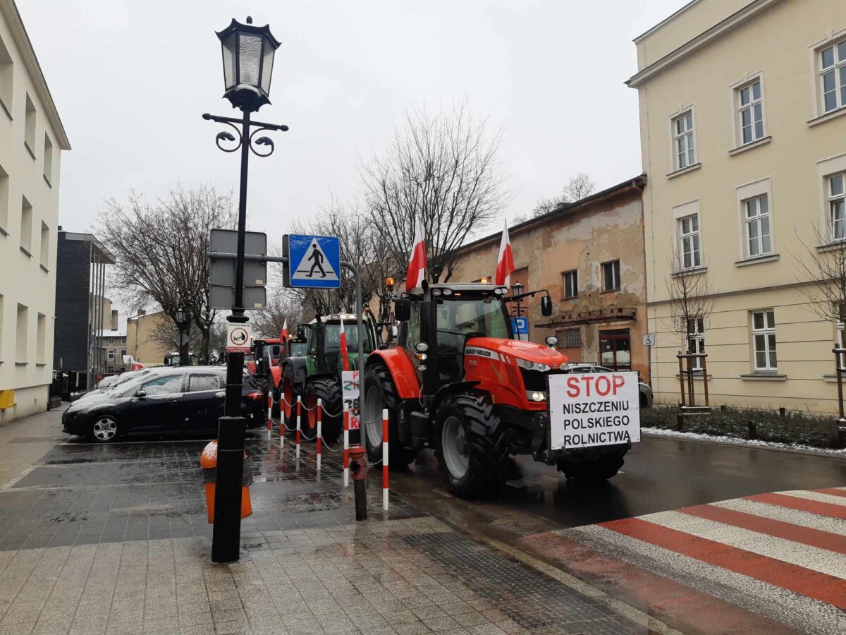 Protest rolników: kolumna maszyn przejedzie przez miasto - Przemiany na ...